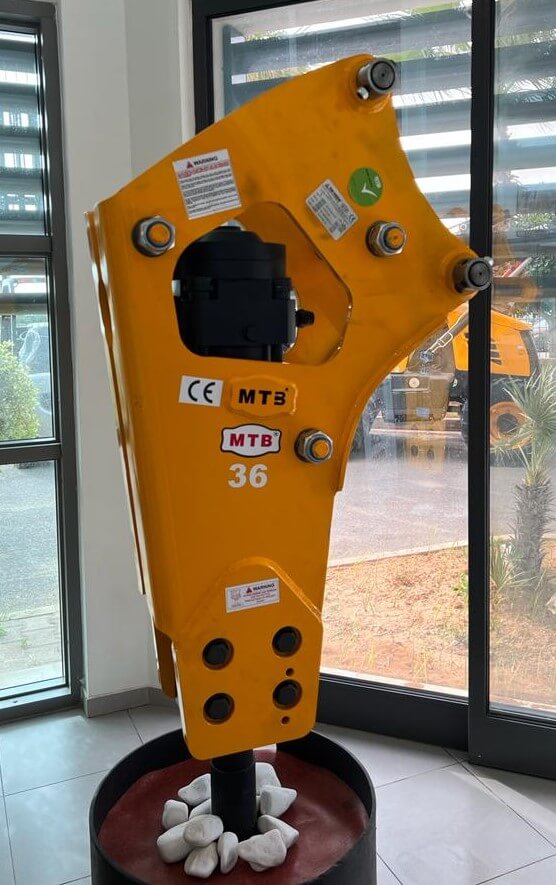 Matériel de bâtiment et travaux publics, brise roches - GAM Tunisie